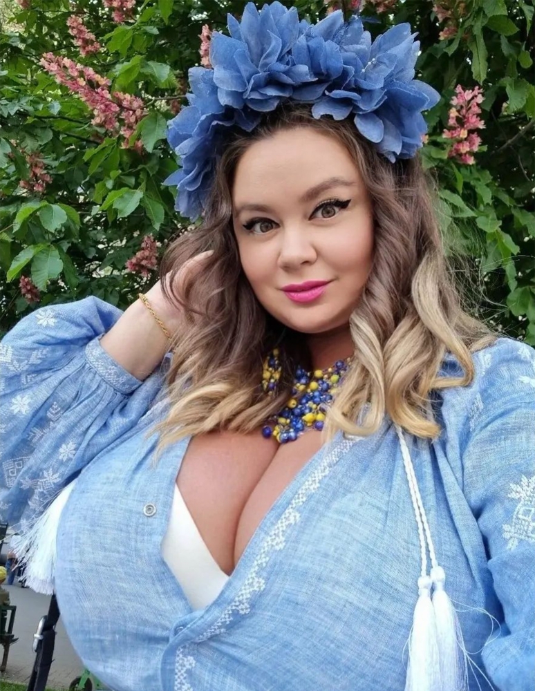 Mila Kuznetsova - Busty Curvy Babes